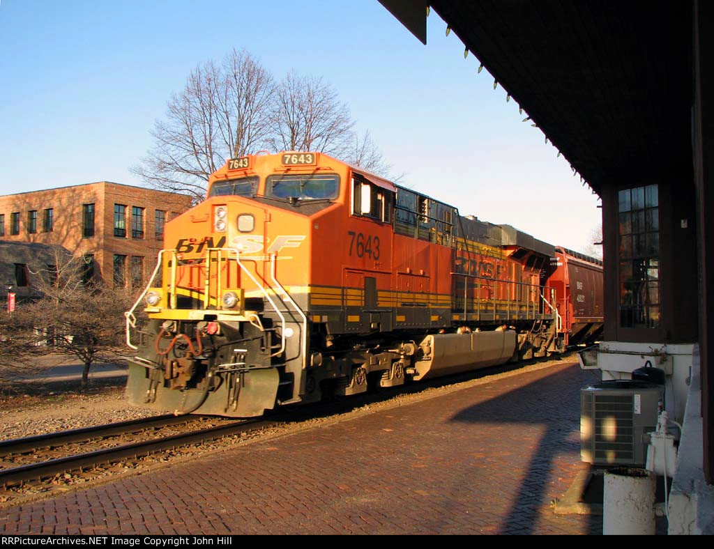 110411017 Eastbound BNSF Manifest